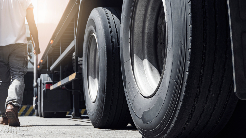 8 Tips to Improve Fleet Safety and Reduce Costs with TPMS 8 Tips to Improve Fleet Safety and Reduce Costs with TPMS